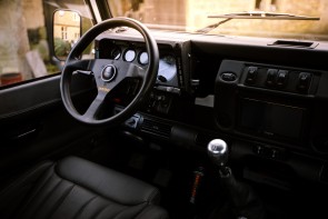 Custom Land Rover Defender for sale | Yeti | Restoration by Arkonik