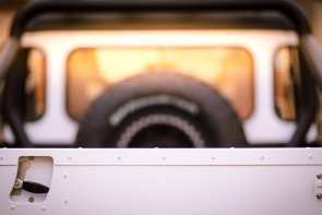 Custom Land Rover Defender for sale | Yeti | Restoration by Arkonik