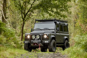 Custom Land Rover Defender for sale | Clone | Restoration by Arkonik