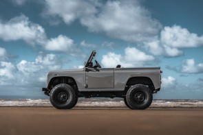 Defender 90 and 110 for sale. Customized Land Rover Defenders hand ...