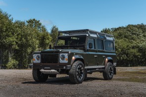 Custom Land Rover Defender for sale | Gecko | Restoration by Arkonik