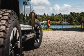 Custom Land Rover Defender for sale | Gecko | Restoration by Arkonik