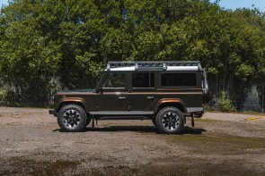 Custom Land Rover Defender for sale | Gecko | Restoration by Arkonik