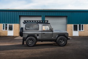 Custom Land Rover Defender for sale | Cobra | Restoration by Arkonik