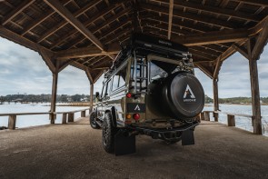 Custom Land Rover Defender for sale | Havana | Restoration by Arkonik