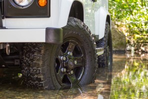 Custom Land Rover Defender for sale | Sprite | Restoration by Arkonik