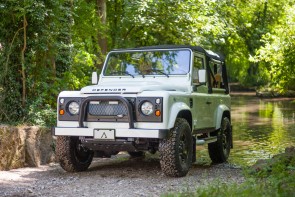 Custom Land Rover Defender for sale | Sprite | Restoration by Arkonik