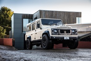 Custom Land Rover Defender for sale | Sahara | Restoration by Arkonik
