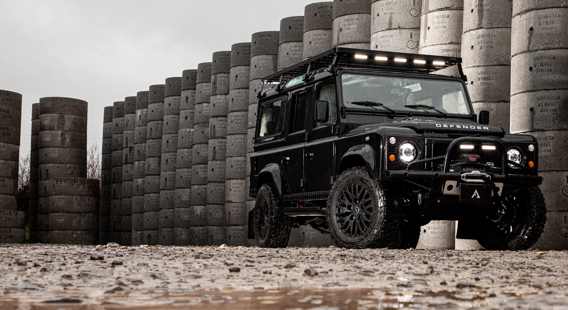 Custom Land Rover Defender for sale | Onyx | Restoration by Arkonik