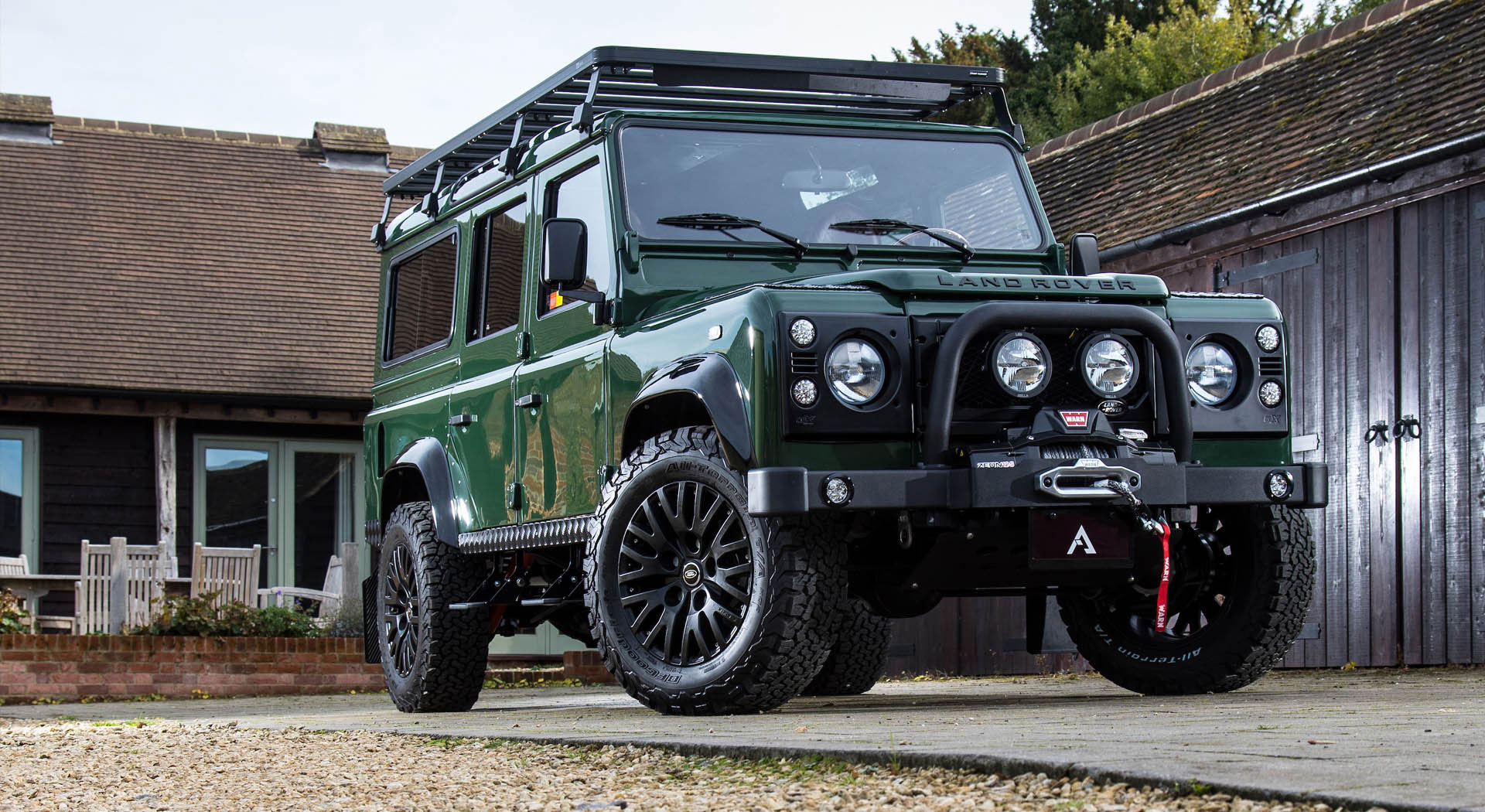 Custom Land Rover Defender for sale | Sire | Restoration by Arkonik