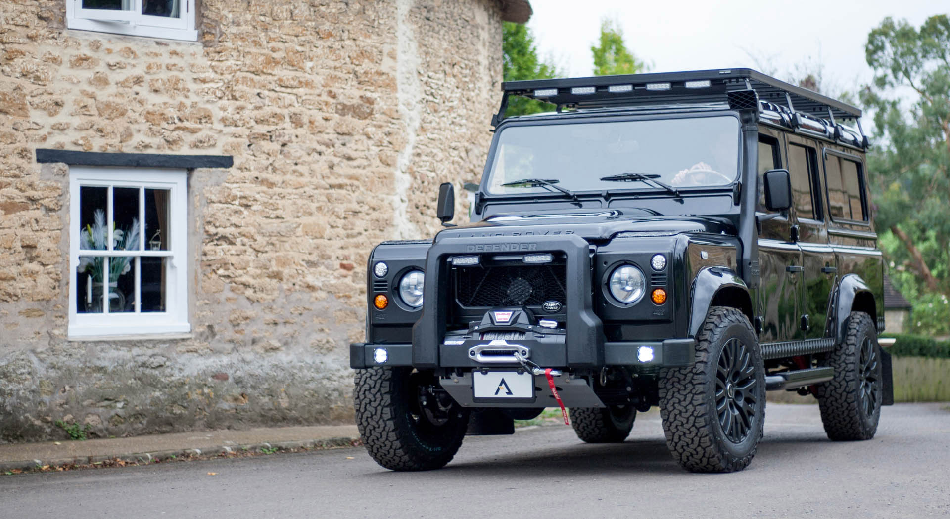 Custom Land Rover Defender | Fortnight | Restoration by Arkonik