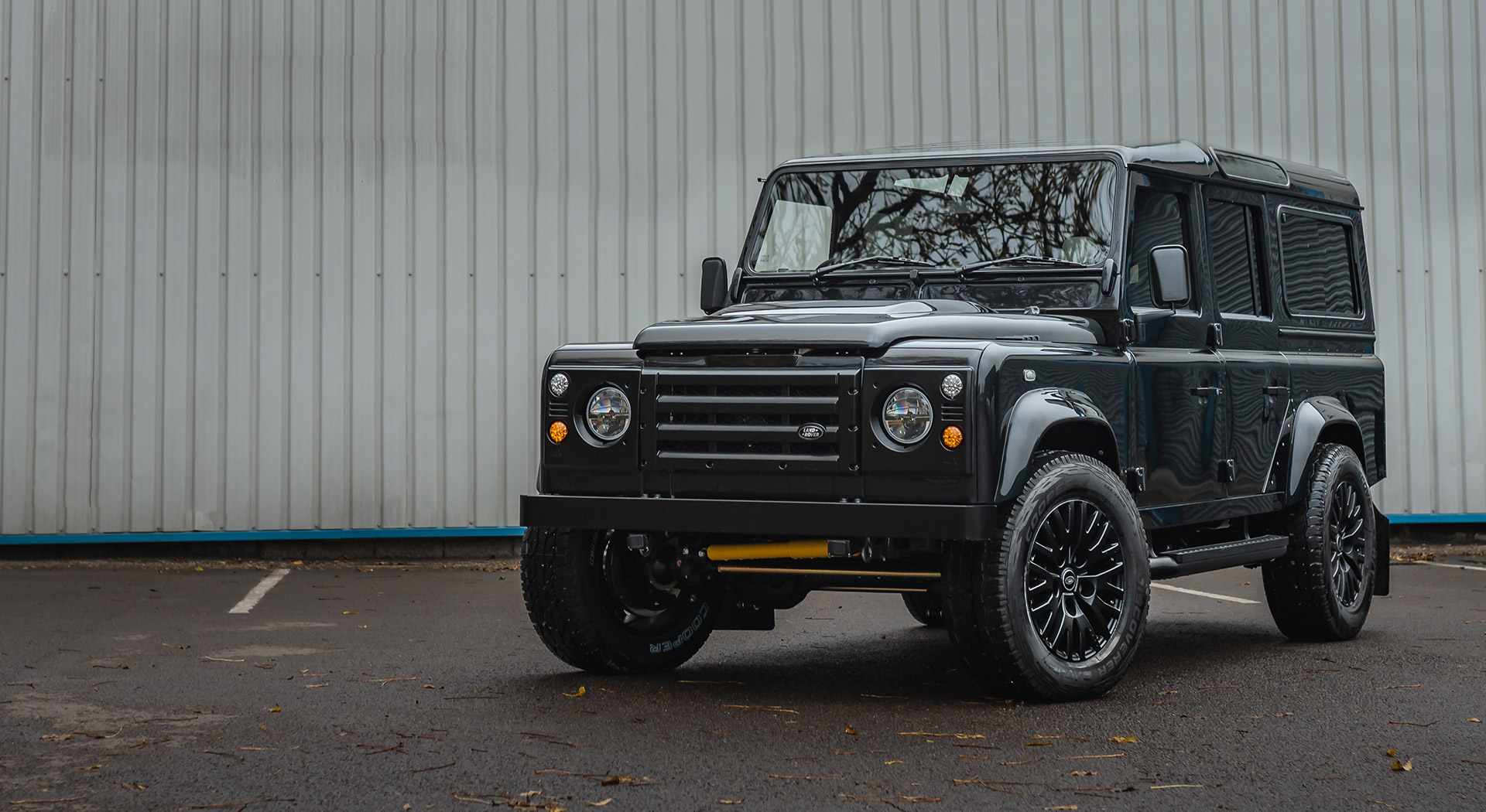 Defender 90 and 110 for sale. Customized Land Rover Defenders hand ...