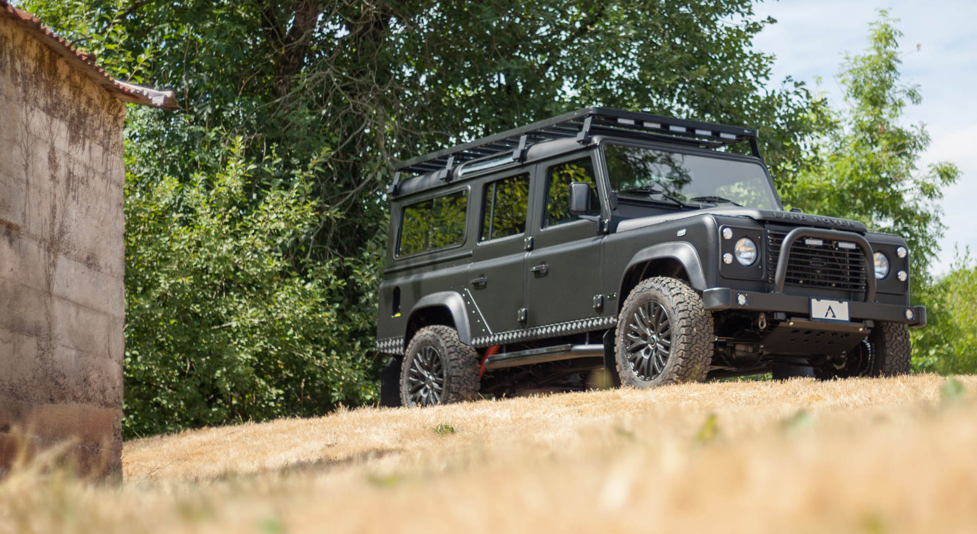 Custom Land Rover Defender for sale | Rhino | Restoration by Arkonik