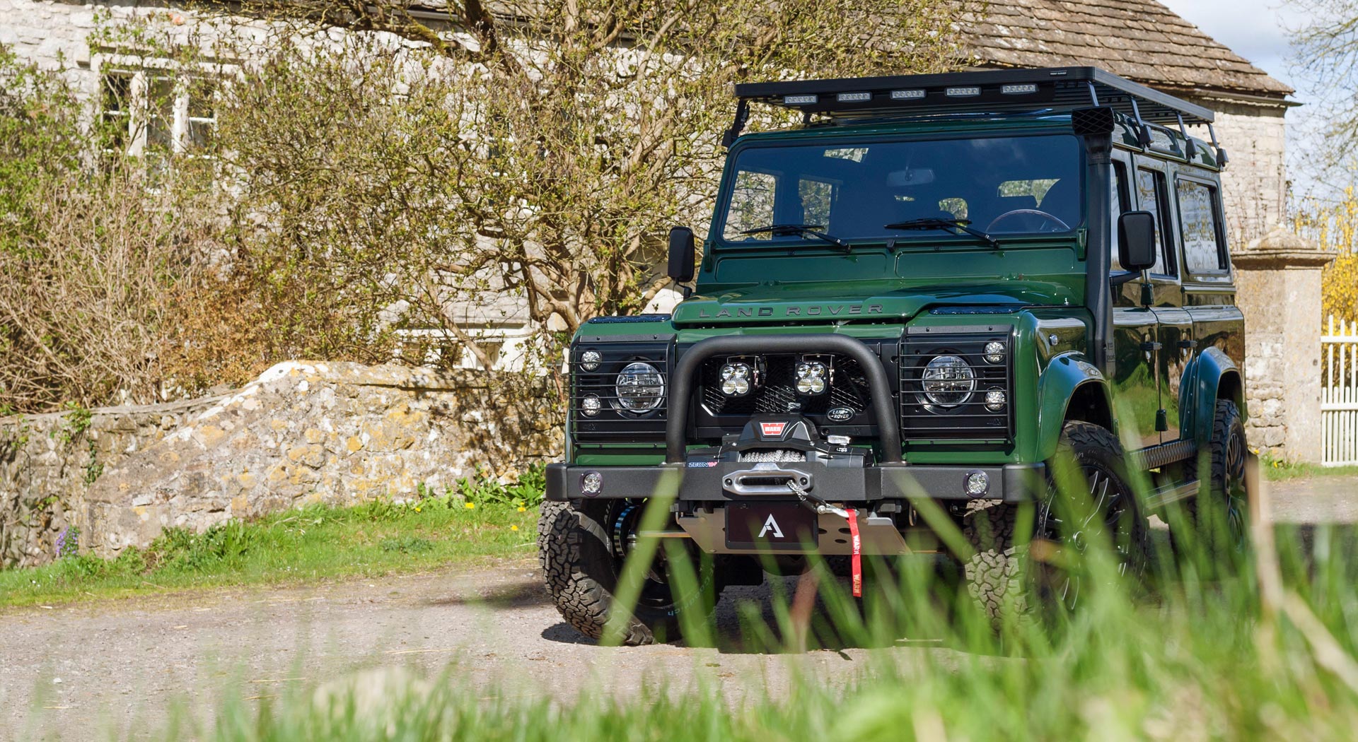 Custom Land Rover Defender for sale | Drogo | Restoration by Arkonik