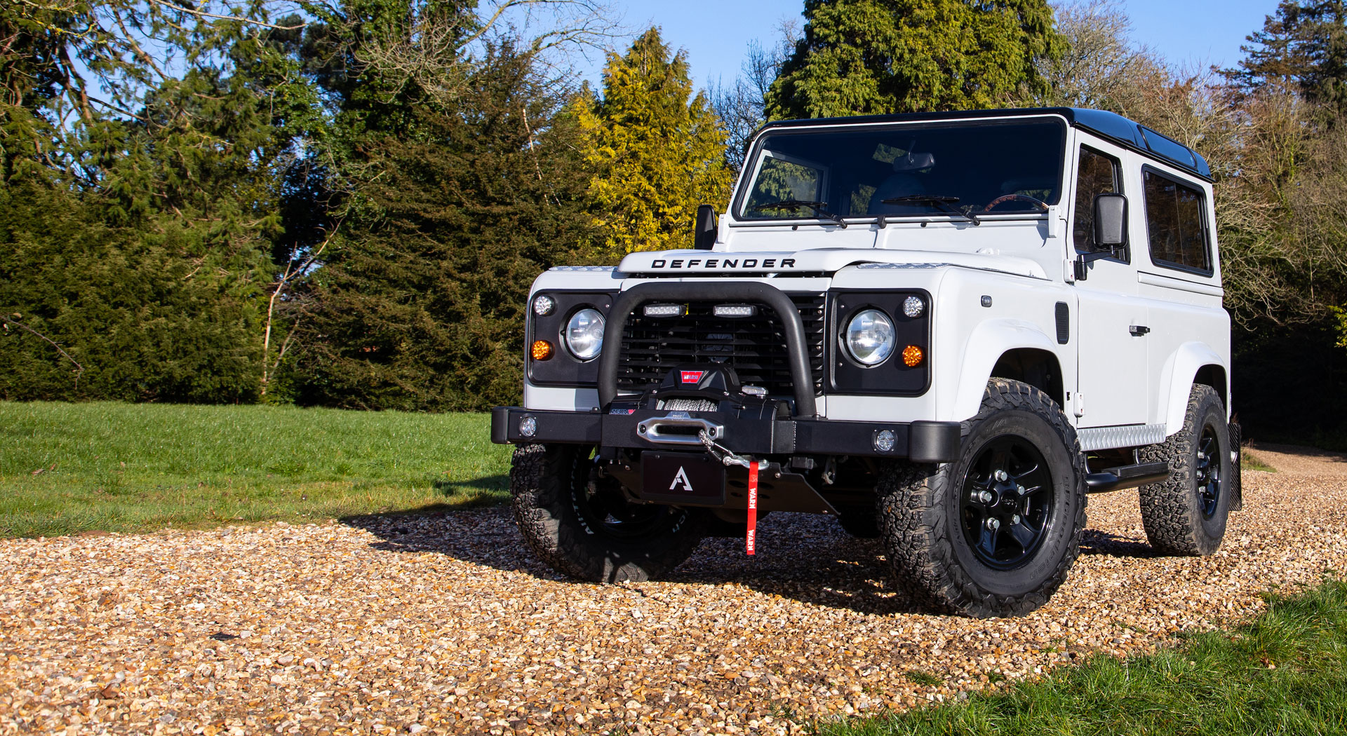 Custom Land Rover Defender for sale | Cadet | Restoration by Arkonik